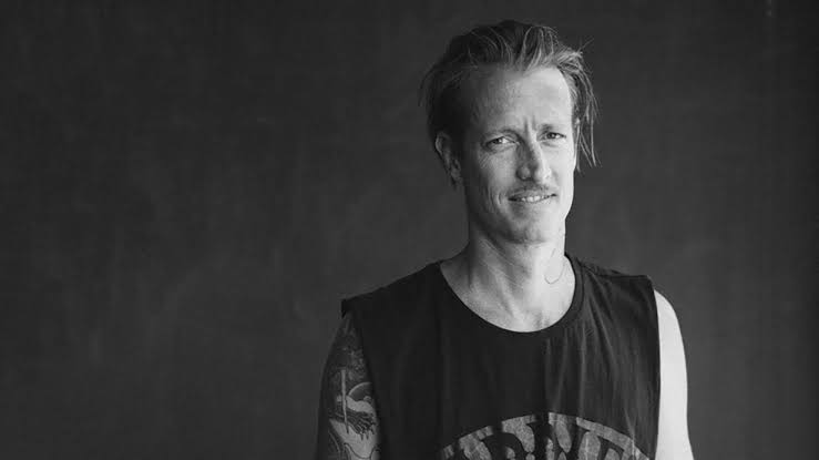 Name Dropping: Chas Smith, Jimbo, Tyler Wright… PART ONE | Real Surfers